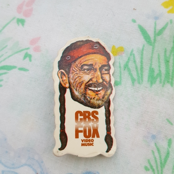 Vintage | Accessories | Rare Vtg Willie Nelson Pin | Poshmark